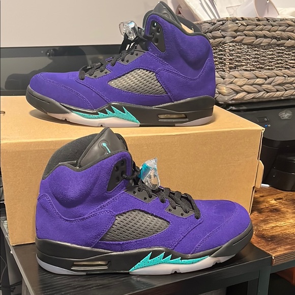 Jordan | Shoes | Jordan 5 Grape Sneakers In Purple And Teal Mens Size ...